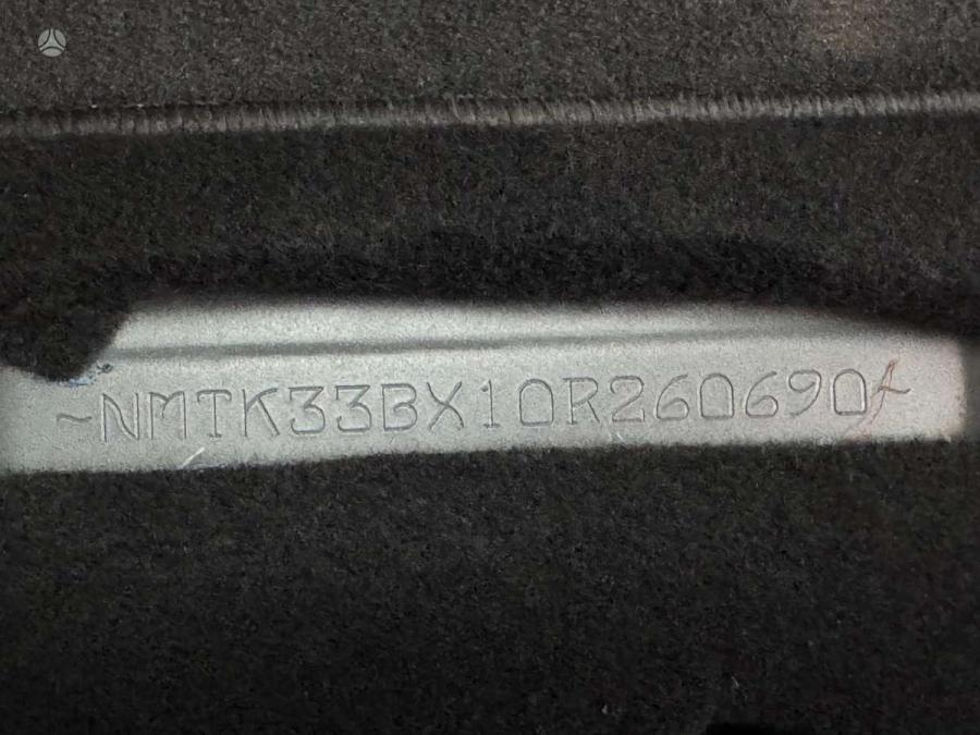 Grey Toyota C-HR 2023 in Siauliai, with an engine capacity of 1.80 L and mileage of 26 thousand km for 23500 €, photo 27 on AUTOMOTO.COM.LV