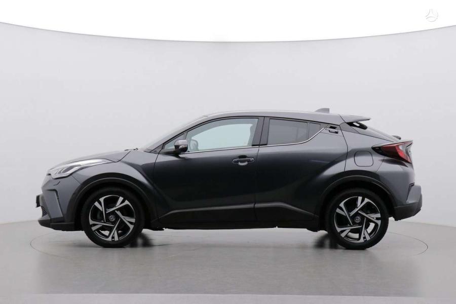 Серый Тойота C-HR 2023 в Вильнюс, объемом двигателя 1.80 л и пробегом 67 тыс. км за 26500 €, фото 5 на AUTOMOTO.COM.LV