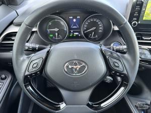 Серый Тойота C-HR 2023 в Авиженяй, объемом двигателя 1.80 л и пробегом 105 тыс. км за 21450 €, фото 7 на AUTOMOTO.COM.LV