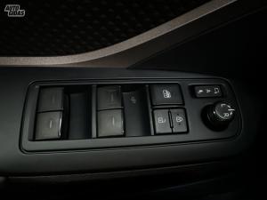 Серый Тойота C-HR 2023 в Авиженяй, объемом двигателя 1.80 л и пробегом 105 тыс. км за 21450 €, фото 24 на AUTOMOTO.COM.LV