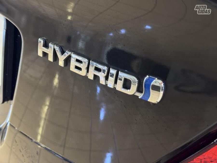 Серый Тойота C-HR 2023 в Авиженяй, объемом двигателя 1.80 л и пробегом 105 тыс. км за 21450 €, фото 27 на AUTOMOTO.COM.LV
