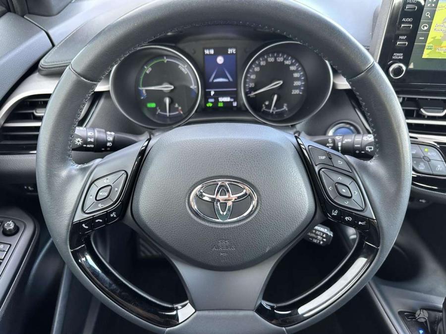 Серый Тойота C-HR 2023 в Вильнюс, объемом двигателя 1.80 л и пробегом 105 тыс. км за 21450 €, фото 7 на AUTOMOTO.COM.LV