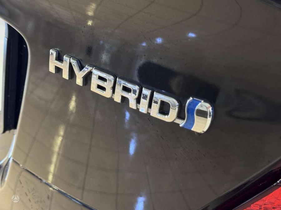 Серый Тойота C-HR 2023 в Вильнюс, объемом двигателя 1.80 л и пробегом 105 тыс. км за 21450 €, фото 27 на AUTOMOTO.COM.LV