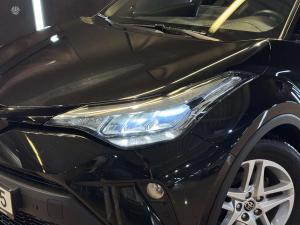 Серый Тойота C-HR 2023 в Вильнюс, объемом двигателя 1.80 л и пробегом 105 тыс. км за 21450 €, фото 28 на AUTOMOTO.COM.LV