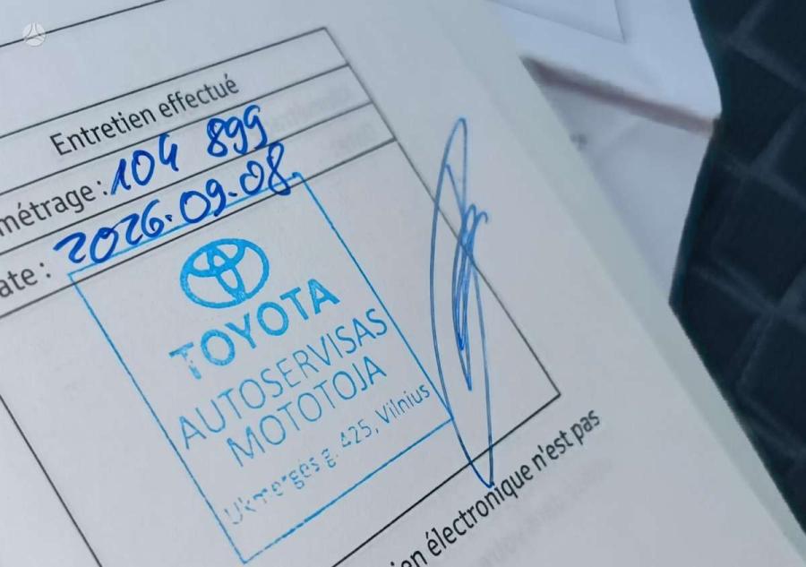 Серый Тойота C-HR 2023 в Вильнюс, объемом двигателя 1.80 л и пробегом 105 тыс. км за 21450 €, фото 30 на AUTOMOTO.COM.LV
