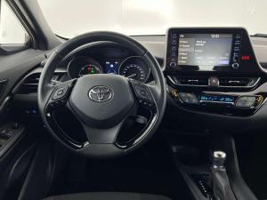 Серый Тойота C-HR 2023 в Вильнюс, объемом двигателя 1.80 л и пробегом 61 тыс. км за 22900 €, фото 10 на AUTOMOTO.COM.LV