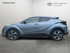 Pelēks Toyota C-HR 2023 Rīga, ar dzinēja tilpumu 1.80 L un nobraukumu 61 tūkst. km par 22900 €, foto 4 vietnē AUTOMOTO.COM.LV