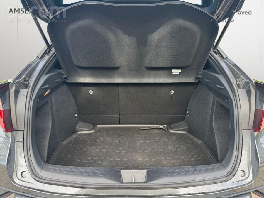 Pelēks Toyota C-HR 2023 Rīga, ar dzinēja tilpumu 1.80 L un nobraukumu 61 tūkst. km par 22900 €, foto 11 vietnē AUTOMOTO.COM.LV