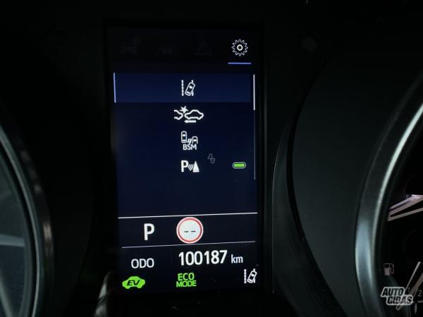 Toyota C-HR 2023 in Avizieniai on AUTOMOTO.COM.LV Grey Toyota C-HR 2023 in Avizieniai, with an engine capacity of 2.00 L and mileage of 100 thousand km for 23250 €, photo 9 on AUTOMOTO.COM.LV