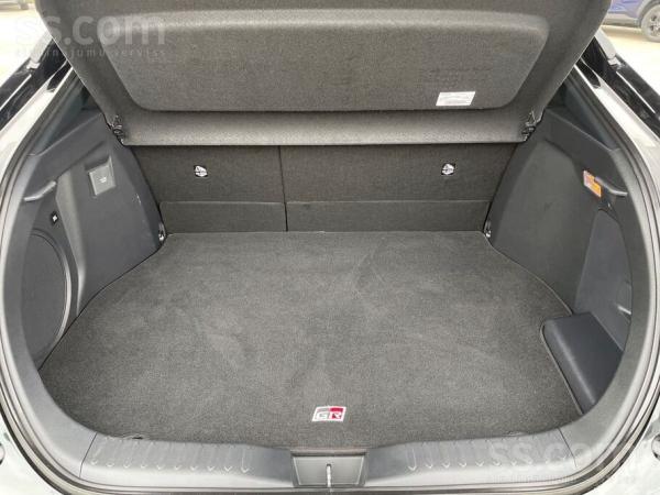 Серый Тойота C-HR 2024 в Рига, объемом двигателя 2.00 л и пробегом 6 тыс. км за 43990 €, фото 10 на AUTOMOTO.COM.LV