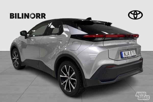 Pelēks Toyota C-HR 2024 Kauņa, ar dzinēja tilpumu 0.00 L un nobraukumu 28 tūkst. km par 37754 €, foto 3 vietnē AUTOMOTO.COM.LV
