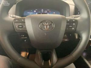 Grey Toyota C-HR 2024 in Kaunas, with an engine capacity of 1.80 L and mileage of 17 thousand km for 31072 €, photo 14 on AUTOMOTO.COM.LV
