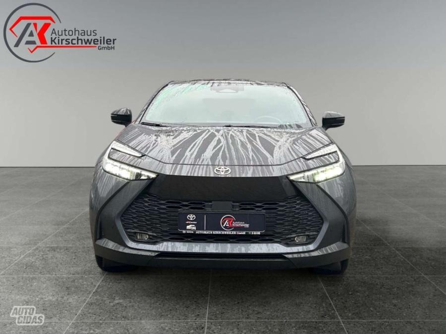 Pelēks Toyota C-HR 2024 Kauņa, ar dzinēja tilpumu 1.80 L un nobraukumu 24 tūkst. km par 30630 €, foto 8 vietnē AUTOMOTO.COM.LV