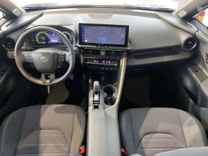 Pelēks Toyota C-HR 2024 Šauļi, ar dzinēja tilpumu 1.99 L un nobraukumu 7 tūkst. km par 31200 €, foto 16 vietnē AUTOMOTO.COM.LV
