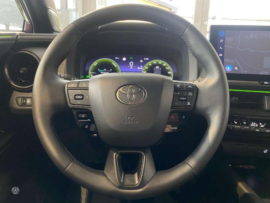 Pelēks Toyota C-HR 2024 Šauļi, ar dzinēja tilpumu 1.99 L un nobraukumu 7 tūkst. km par 31200 €, foto 17 vietnē AUTOMOTO.COM.LV