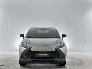 Серый Тойота C-HR 2024 в Вильнюс, объемом двигателя 1.80 л и пробегом 45 тыс. км за 27900 €, фото 4 на AUTOMOTO.COM.LV