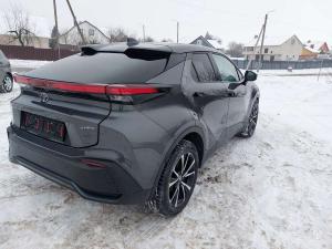 Grey Toyota C-HR 2024 in Kedainiai, with an engine capacity of 1.99 L and mileage of 24 thousand km for 15950 €, photo 5 on AUTOMOTO.COM.LV