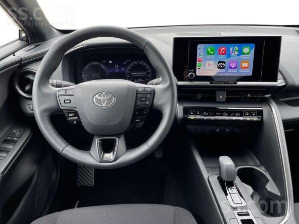 Pelēks Toyota C-HR 2024 Rīga, ar dzinēja tilpumu 1.80 L un nobraukumu 20 tūkst. km par 29990 €, foto 9 vietnē AUTOMOTO.COM.LV