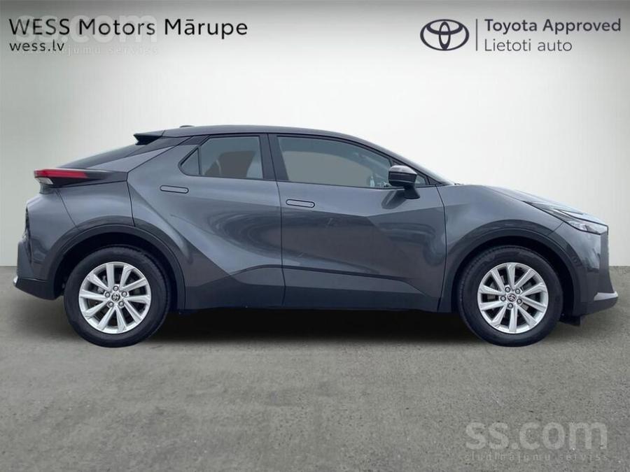 Серый Тойота C-HR 2024 в Рига, объемом двигателя 1.80 л и пробегом 20 тыс. км за 29990 €, фото 17 на AUTOMOTO.COM.LV