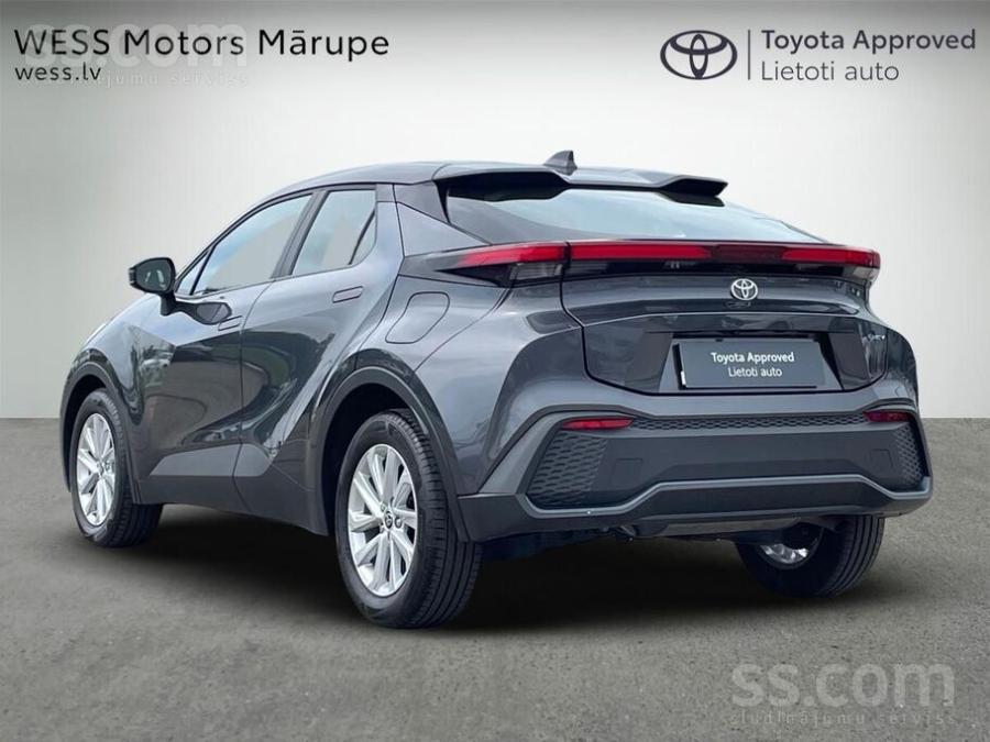 Серый Тойота C-HR 2024 в Рига, объемом двигателя 1.80 л и пробегом 20 тыс. км за 29990 €, фото 18 на AUTOMOTO.COM.LV