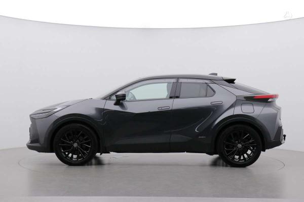 Серый Тойота C-HR 2024 в Вильнюс, объемом двигателя 1.99 л и пробегом 59 тыс. км за 40900 €, фото 3 на AUTOMOTO.COM.LV