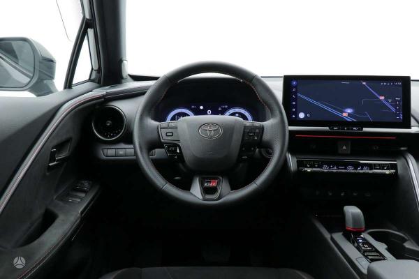 Серый Тойота C-HR 2024 в Вильнюс, объемом двигателя 1.99 л и пробегом 59 тыс. км за 40900 €, фото 7 на AUTOMOTO.COM.LV