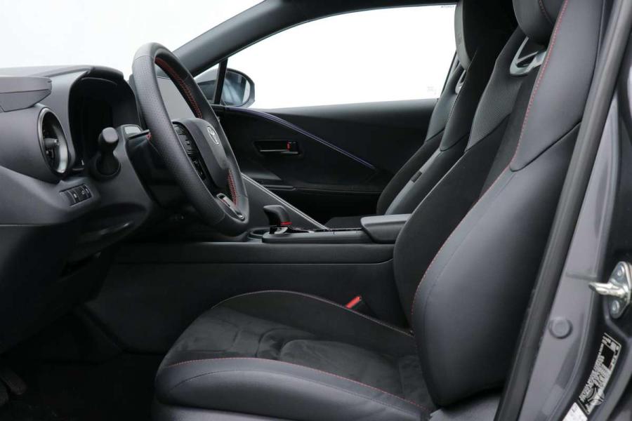 Pelēks Toyota C-HR 2024 Viļņa, ar dzinēja tilpumu 1.99 L un nobraukumu 59 tūkst. km par 40900 €, foto 11 vietnē AUTOMOTO.COM.LV