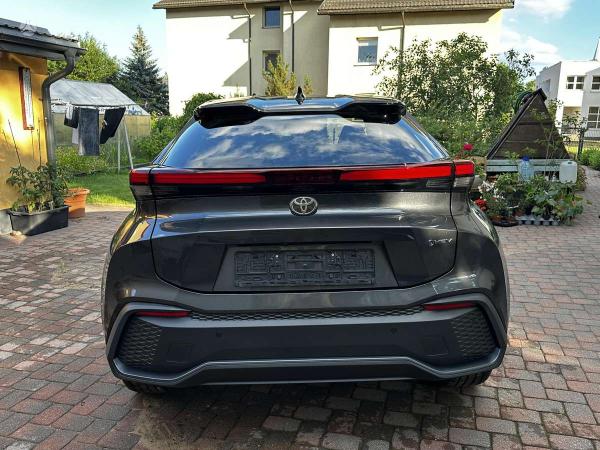 Pelēks Toyota C-HR 2024 Prienai, ar dzinēja tilpumu 1.80 L un nobraukumu 1 tūkst. km par 29500 €, foto 7 vietnē AUTOMOTO.COM.LV