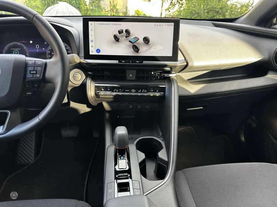 Серый Тойота C-HR 2024 в Пренай, объемом двигателя 1.80 л и пробегом 1 тыс. км за 29500 €, фото 16 на AUTOMOTO.COM.LV
