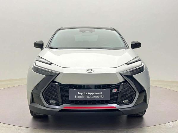 Grey Toyota C-HR 2024 in Panevezys, with an engine capacity of 1.99 L and mileage of 34 thousand km for 36590 €, photo 2 on AUTOMOTO.COM.LV