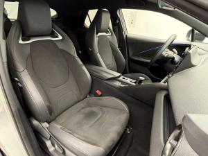 Grey Toyota C-HR 2024 in Panevezys, with an engine capacity of 1.99 L and mileage of 34 thousand km for 36590 €, photo 20 on AUTOMOTO.COM.LV