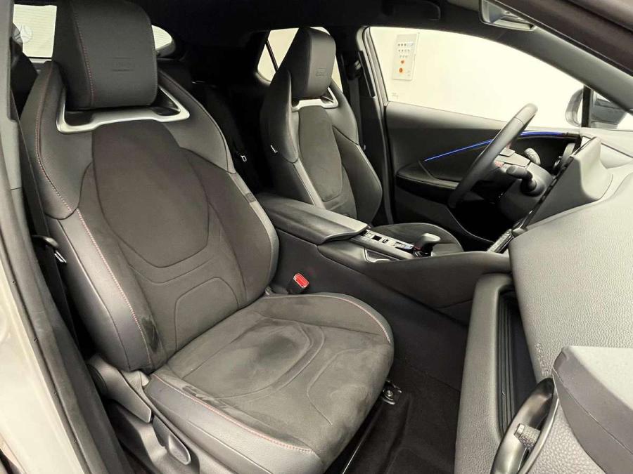 Grey Toyota C-HR 2024 in Panevezys, with an engine capacity of 1.99 L and mileage of 34 thousand km for 36590 €, photo 20 on AUTOMOTO.COM.LV