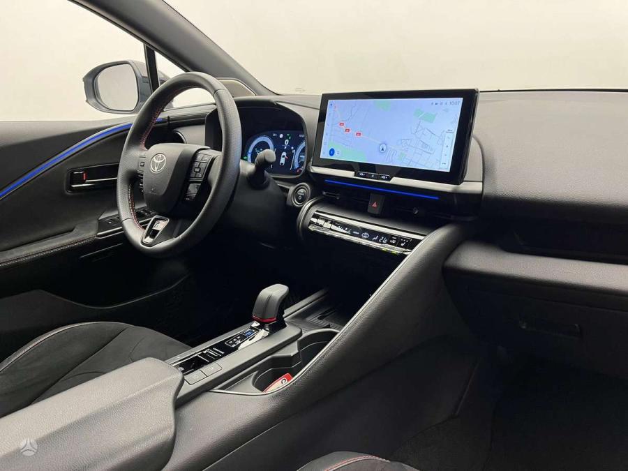 Grey Toyota C-HR 2024 in Panevezys, with an engine capacity of 1.99 L and mileage of 34 thousand km for 36590 €, photo 21 on AUTOMOTO.COM.LV