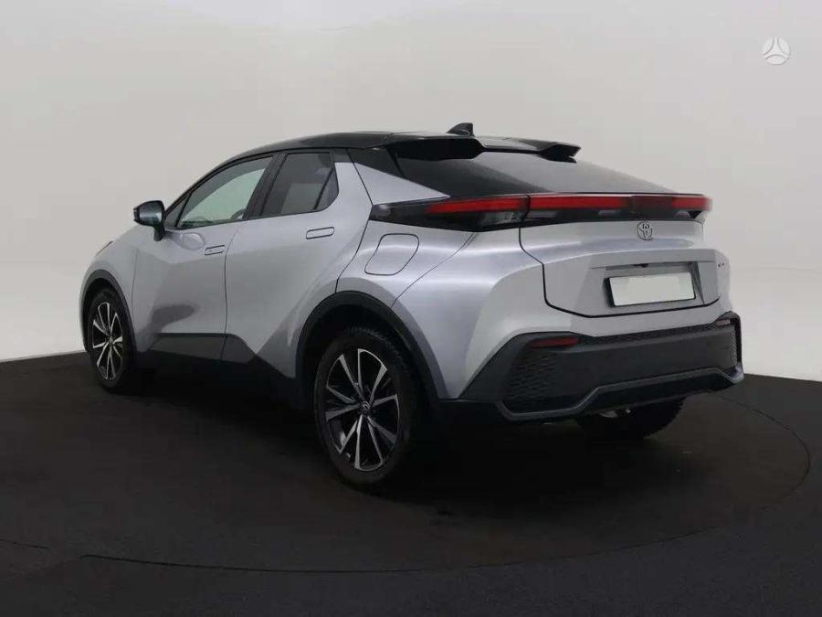Pelēks Toyota C-HR 2024 Viļņa, ar dzinēja tilpumu 1.80 L un nobraukumu 17 tūkst. km par 27995 €, foto 7 vietnē AUTOMOTO.COM.LV