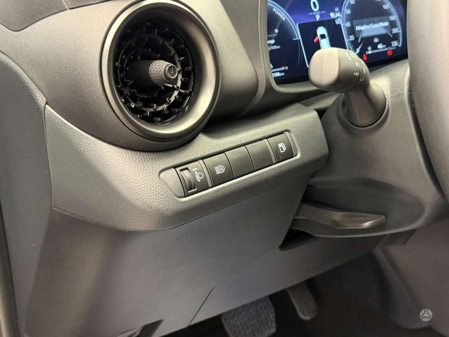 Grey Toyota C-HR 2024 in Panevezys, with an engine capacity of 1.80 L and mileage of 32 thousand km for 30990 €, photo 12 on AUTOMOTO.COM.LV