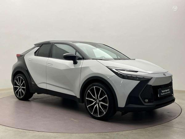 Серый Тойота C-HR 2024 в Вильнюс, объемом двигателя 1.99 л и пробегом 40 тыс. км за 39990 €, фото 3 на AUTOMOTO.COM.LV