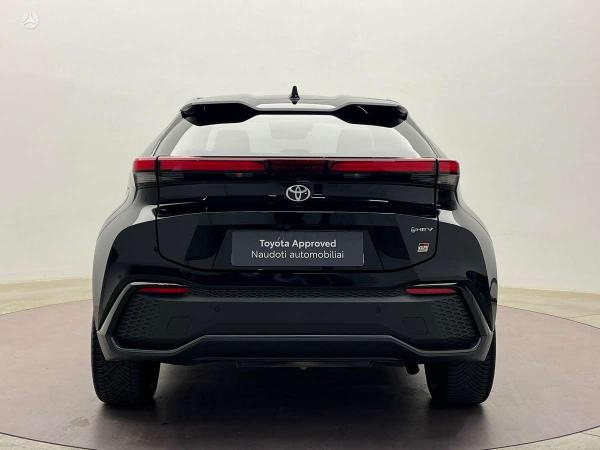 Серый Тойота C-HR 2024 в Вильнюс, объемом двигателя 1.99 л и пробегом 40 тыс. км за 39990 €, фото 7 на AUTOMOTO.COM.LV
