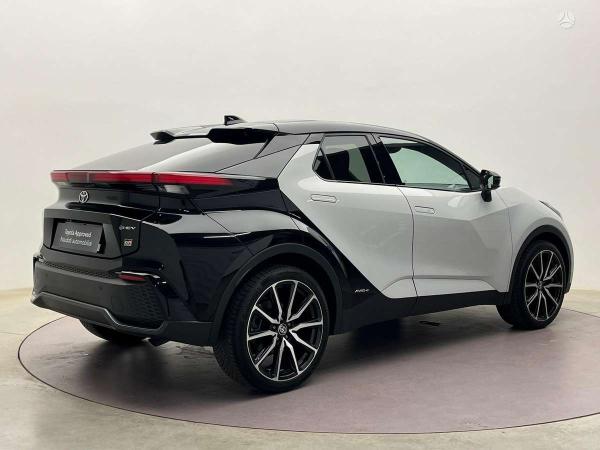 Серый Тойота C-HR 2024 в Вильнюс, объемом двигателя 1.99 л и пробегом 40 тыс. км за 39990 €, фото 8 на AUTOMOTO.COM.LV