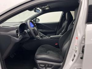 Pelēks Toyota C-HR 2024 Viļņa, ar dzinēja tilpumu 1.99 L un nobraukumu 40 tūkst. km par 39990 €, foto 10 vietnē AUTOMOTO.COM.LV