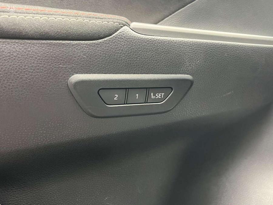 Pelēks Toyota C-HR 2024 Viļņa, ar dzinēja tilpumu 1.99 L un nobraukumu 40 tūkst. km par 39990 €, foto 12 vietnē AUTOMOTO.COM.LV