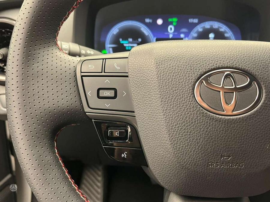 Pelēks Toyota C-HR 2024 Viļņa, ar dzinēja tilpumu 1.99 L un nobraukumu 40 tūkst. km par 39990 €, foto 25 vietnē AUTOMOTO.COM.LV