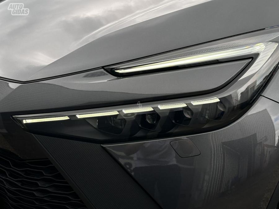 Серый Тойота C-HR 2024 в Каунас, объемом двигателя 1.80 л и пробегом 38 тыс. км за 29771 €, фото 35 на AUTOMOTO.COM.LV