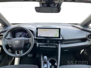 Pelēks Toyota C-HR 2024 Rīga, ar dzinēja tilpumu 1.80 L un nobraukumu 30 tūkst. km par 27990 €, foto 9 vietnē AUTOMOTO.COM.LV