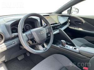 Pelēks Toyota C-HR 2024 Rīga, ar dzinēja tilpumu 1.80 L un nobraukumu 30 tūkst. km par 27990 €, foto 12 vietnē AUTOMOTO.COM.LV