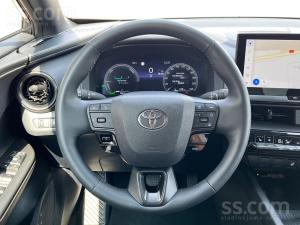Pelēks Toyota C-HR 2024 Rīga, ar dzinēja tilpumu 1.80 L un nobraukumu 30 tūkst. km par 27990 €, foto 13 vietnē AUTOMOTO.COM.LV