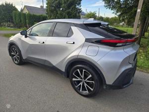 Серый Тойота C-HR 2024 в Шяуляй, объемом двигателя 1.80 л и пробегом 30 тыс. км за 16990 €, фото 6 на AUTOMOTO.COM.LV
