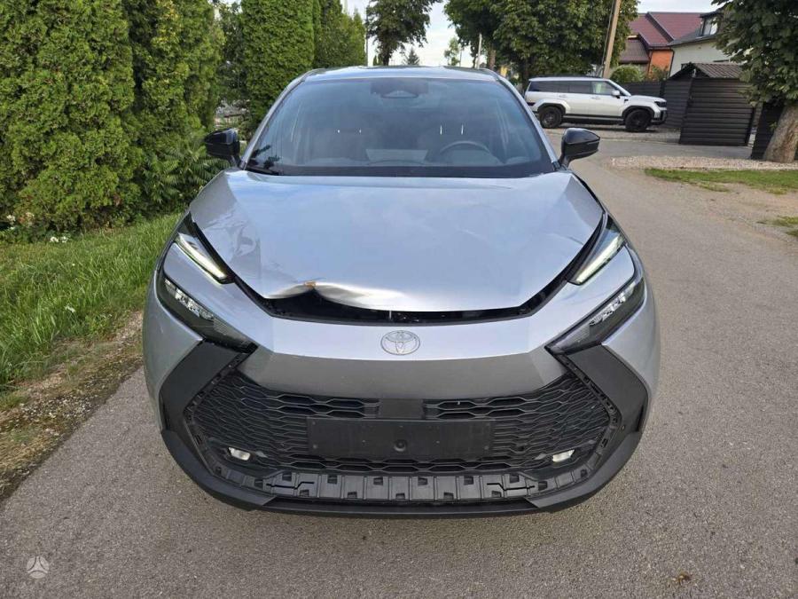 Серый Тойота C-HR 2024 в Шяуляй, объемом двигателя 1.80 л и пробегом 30 тыс. км за 16990 €, фото 8 на AUTOMOTO.COM.LV