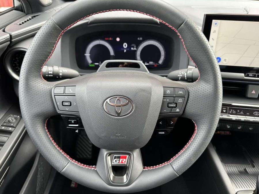 Серый Тойота C-HR 2024 в Вильнюс, объемом двигателя 2.00 л и пробегом 10 тыс. км за 37750 €, фото 7 на AUTOMOTO.COM.LV