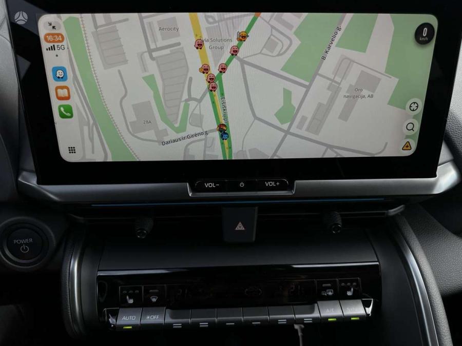 Серый Тойота C-HR 2024 в Вильнюс, объемом двигателя 2.00 л и пробегом 10 тыс. км за 37750 €, фото 22 на AUTOMOTO.COM.LV