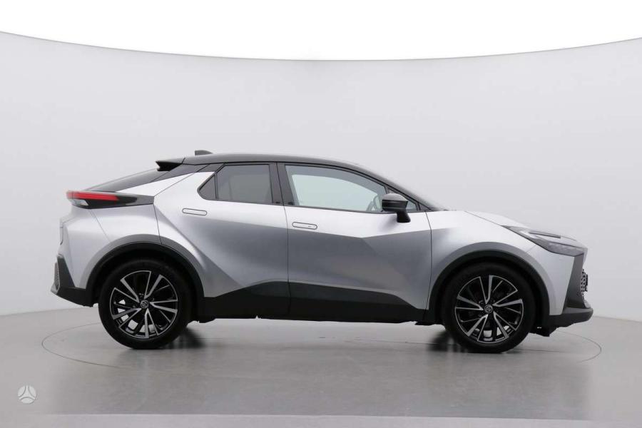 Pelēks Toyota C-HR 2024 Viļņa, ar dzinēja tilpumu 1.80 L un nobraukumu 62 tūkst. km par 33900 €, foto 18 vietnē AUTOMOTO.COM.LV